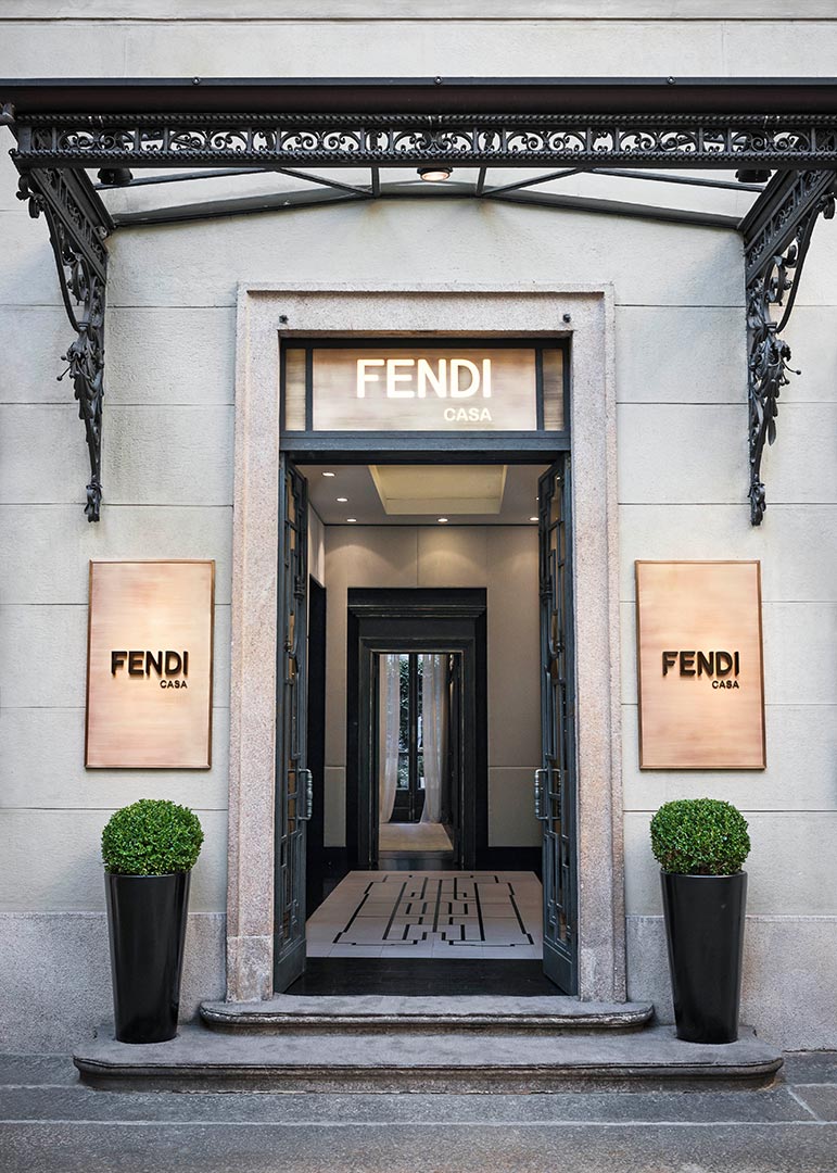 limited-edition-gallery-FENDI芬迪官网