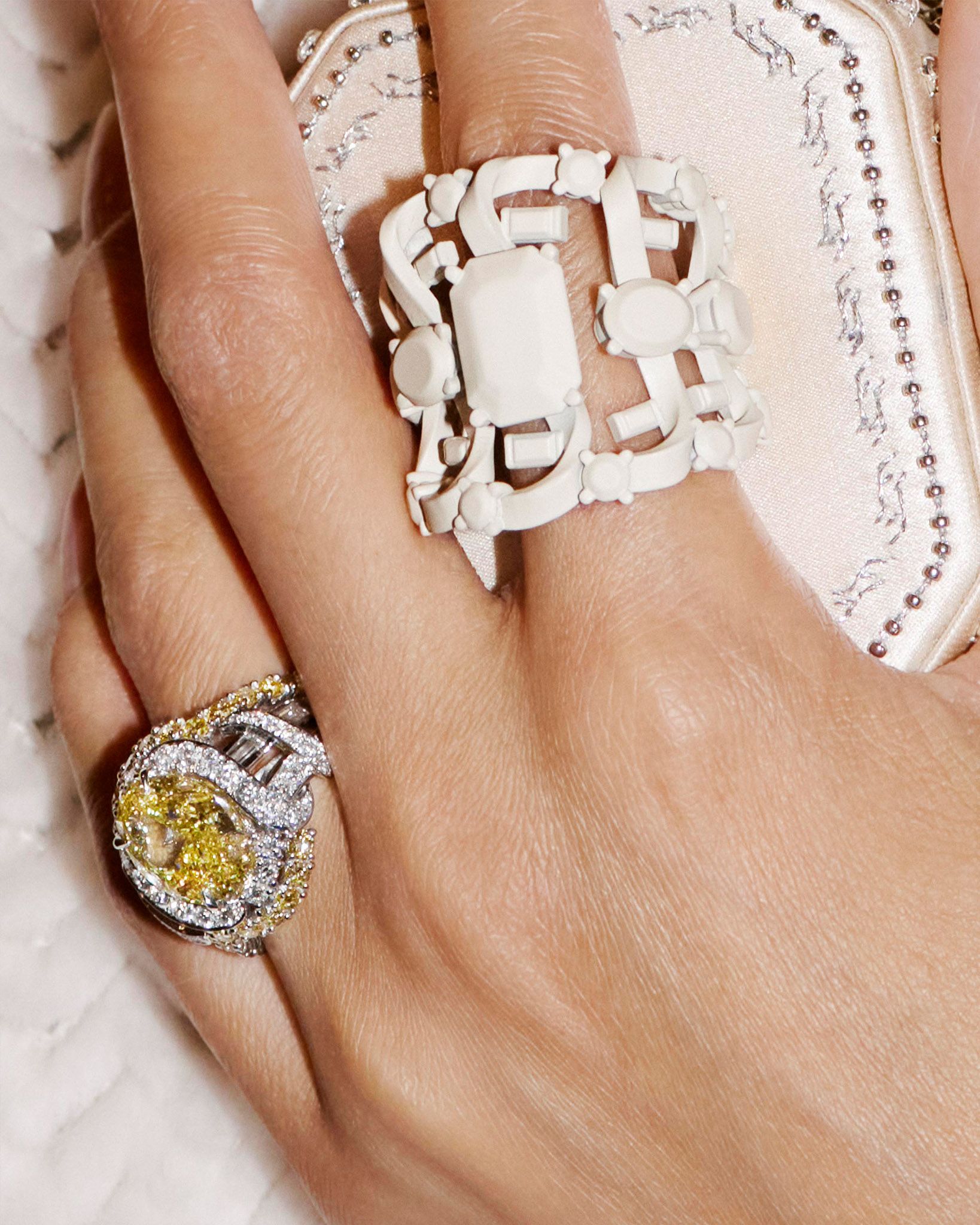 FENDI 2023秋冬高级定制时装秀-FENDI芬迪官网