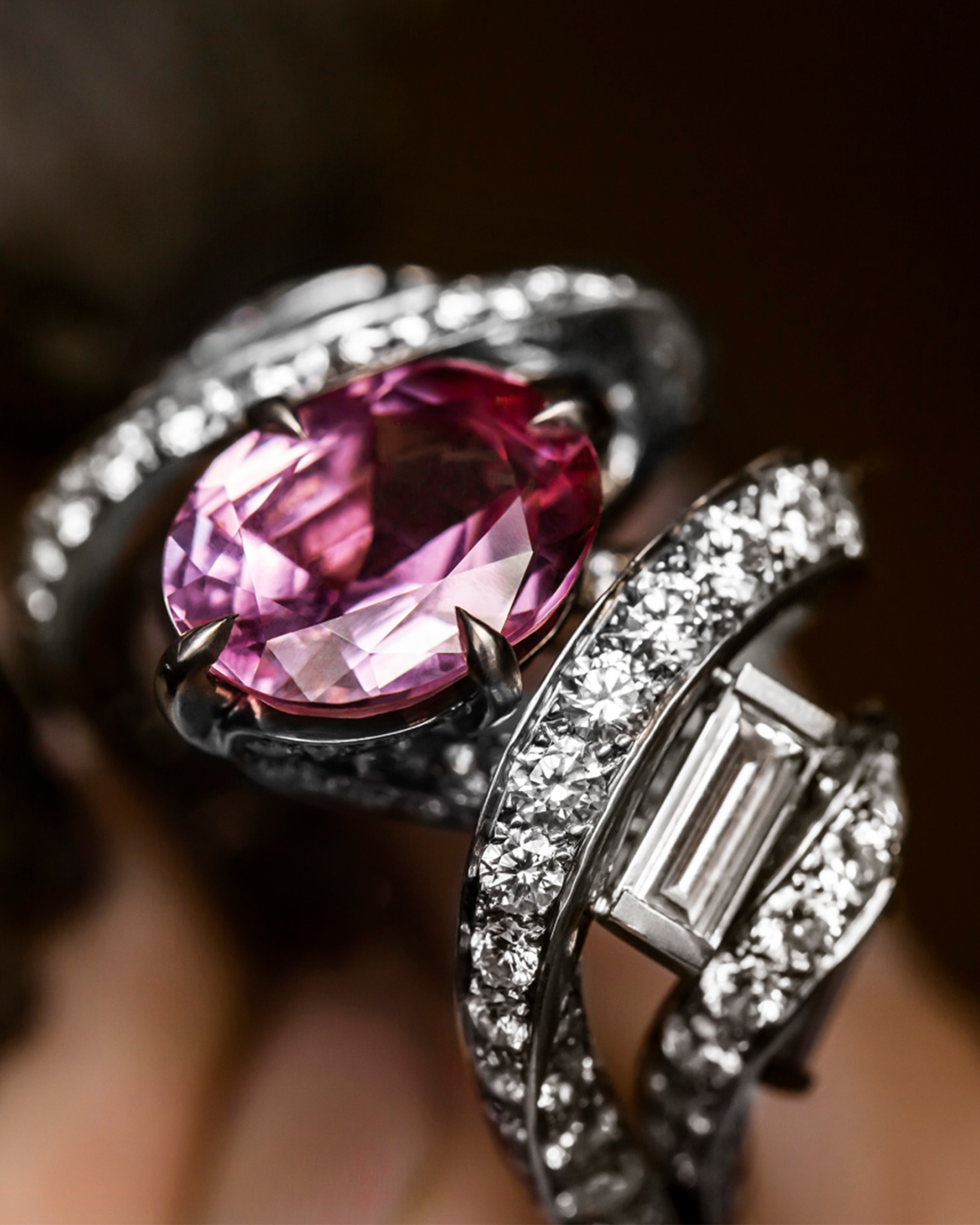 FENDI 2023秋冬高级定制时装秀-FENDI芬迪官网