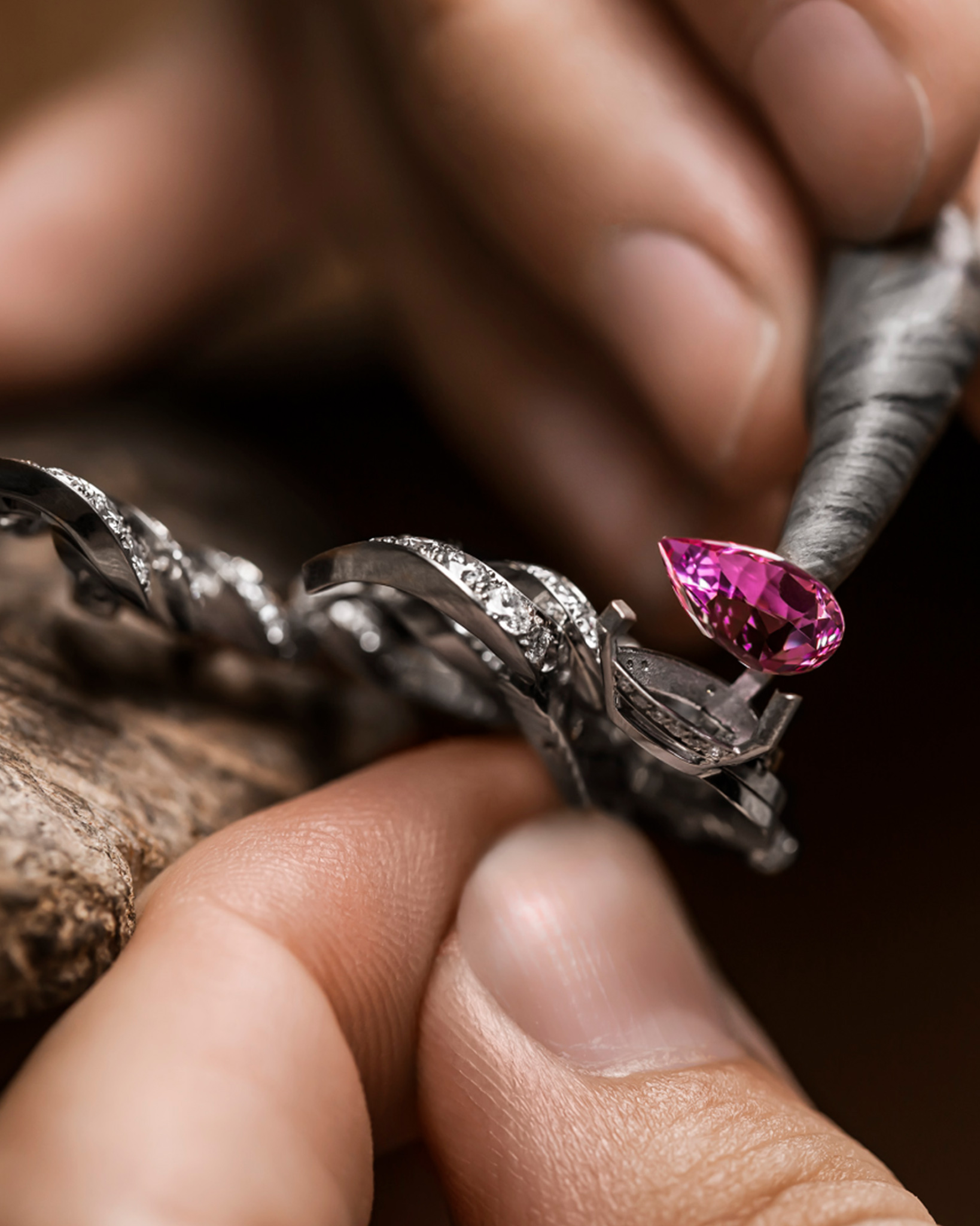 FENDI 2023秋冬高级定制时装秀-FENDI芬迪官网