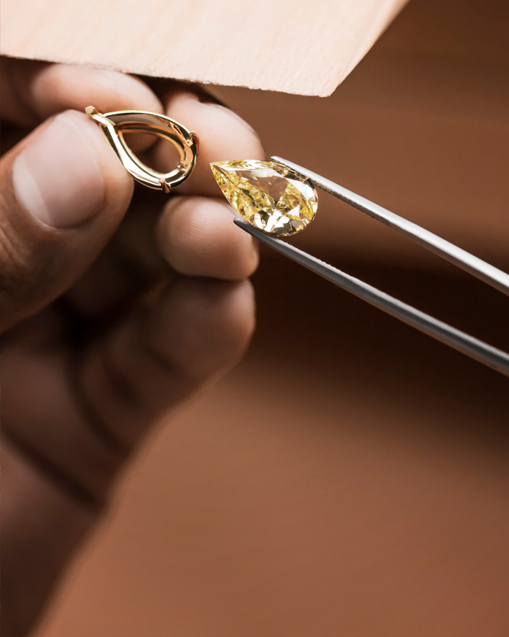 FENDI 2023秋冬高级定制时装秀-FENDI芬迪官网