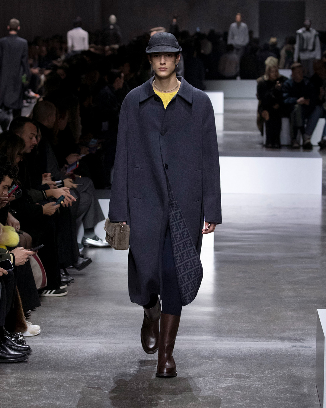 FENDI 2024秋冬男装秀秀场造型-FENDI芬迪官网