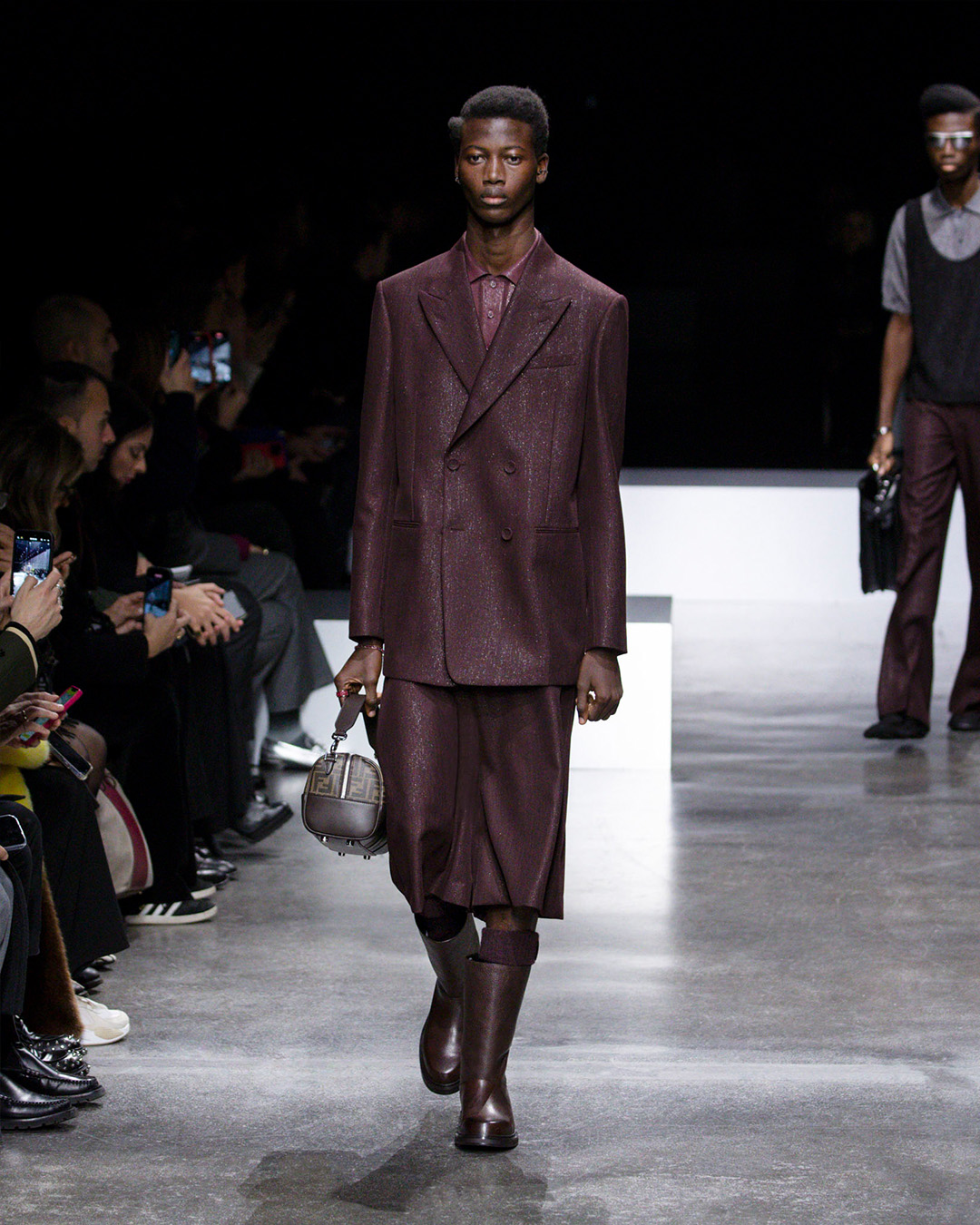 FENDI 2024秋冬男装秀秀场造型-FENDI芬迪官网