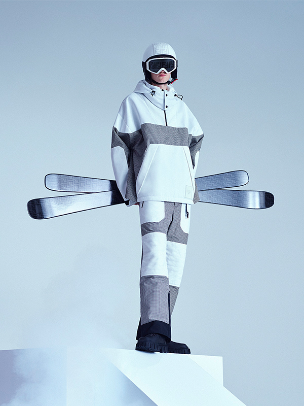 芬迪滑雪系列-滑雪装备-滑雪服装,滑雪头盔,护目镜,滑雪服,滑雪靴-FENDI芬迪官网