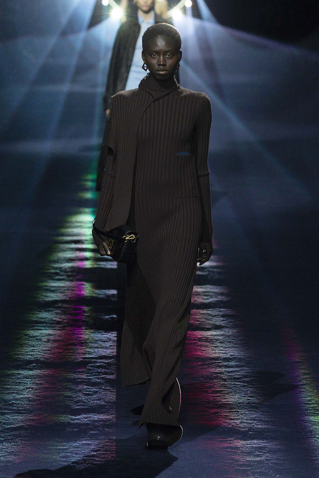 FENDI 2023秋冬女装秀 秀场造型-FENDI芬迪官网