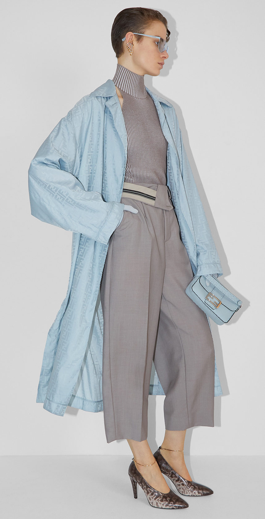 Shop by look-FENDI女士春夏新品服装搭配-FENDI芬迪官网