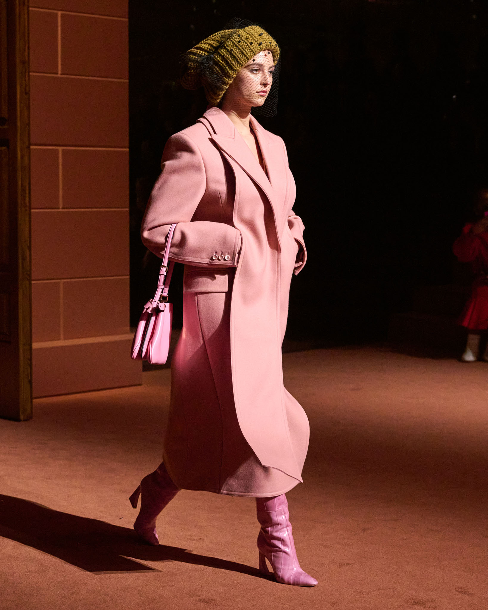 FENDI 2025秋冬男女时装秀造型-FENDI芬迪官网