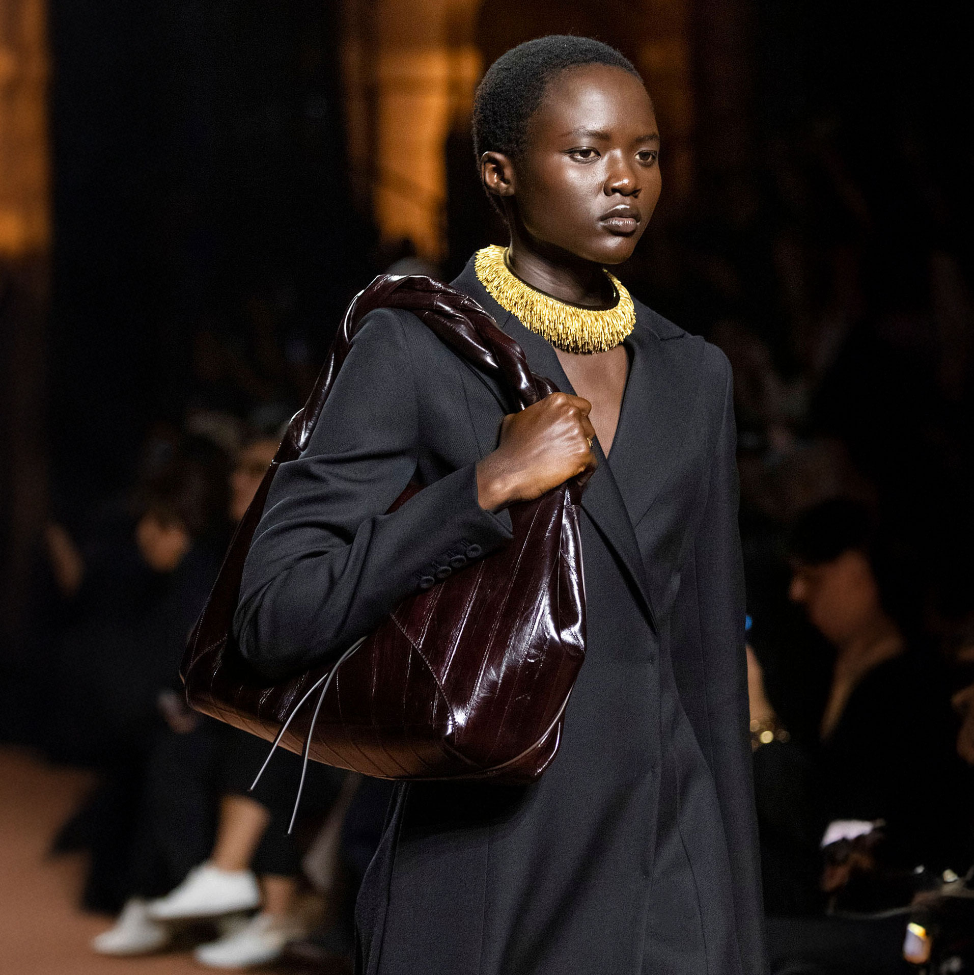 FENDI 2025秋冬男女时装秀-FENDI芬迪官网